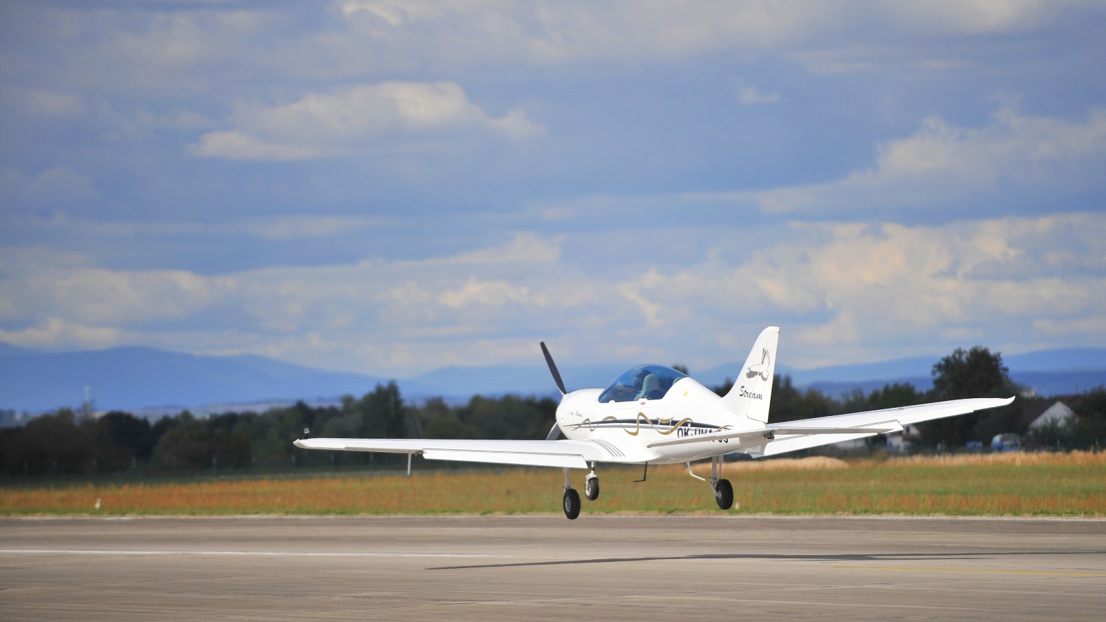 His name is Stream, TL-ULTRALIGHT Stream. - TL-ULTRALIGHT Aircraft