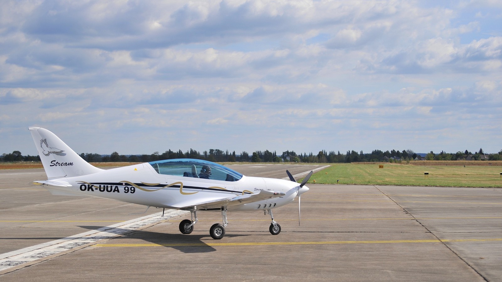 His name is Stream, TL-ULTRALIGHT Stream. - TL-ULTRALIGHT Aircraft